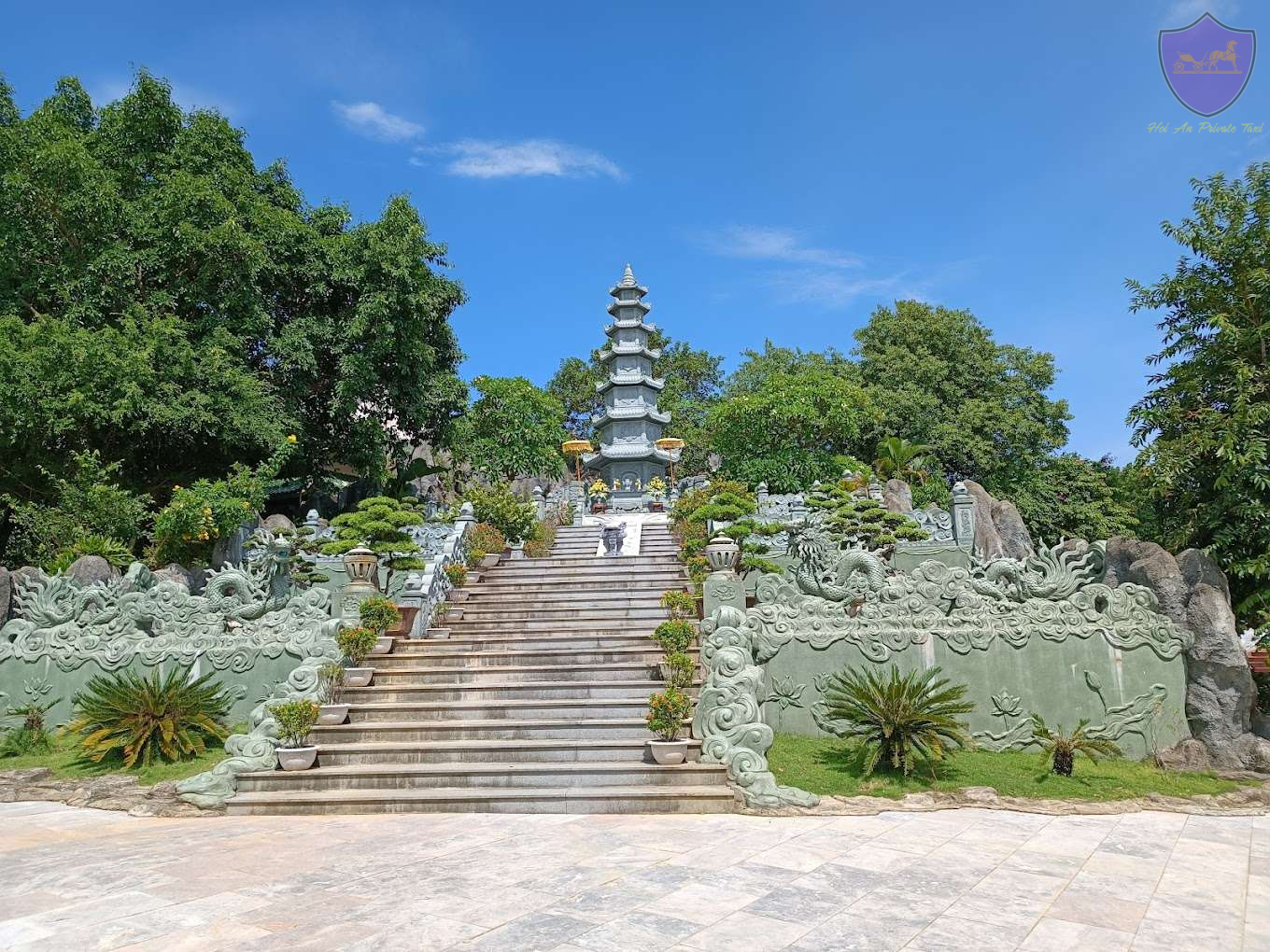 Linh Ung Pagoda - Lady Buddha Da Nang - Hoi An Private Taxi
